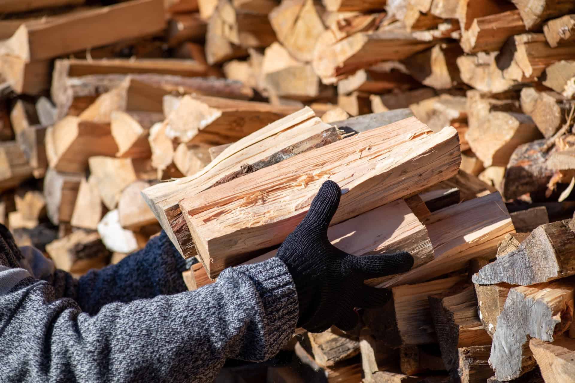 Which Fire Logs Are Best? | Four Seasons Fuel